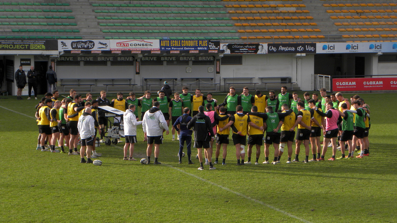 Le CA Brive se prépare avant la réception de Béziers en Pro D2 ...